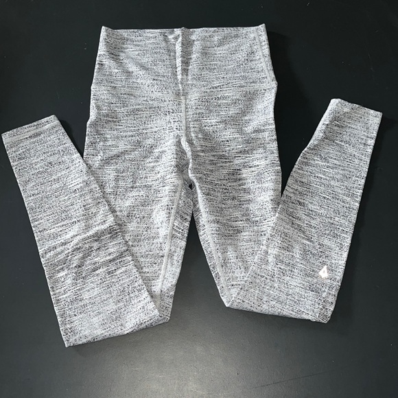 Ivivva | Bottoms | Ivivva Leggings | Poshmark